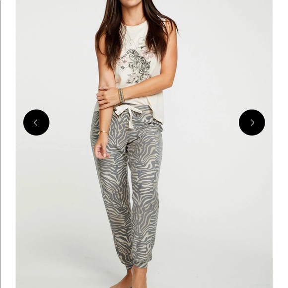 Chaser | Pants & Jumpsuits | Chaser Slouchy Zebra Jogger Hoodie Set Nwt ...